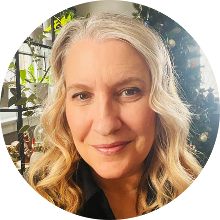 Laura Daub – Mystic Tea Leaf Readings & Magical Fine Art and Craft